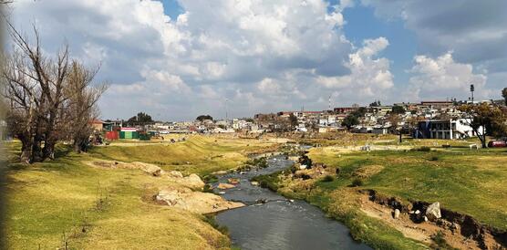 Johannesburg: Frauen säubern den Juskei-Fluss